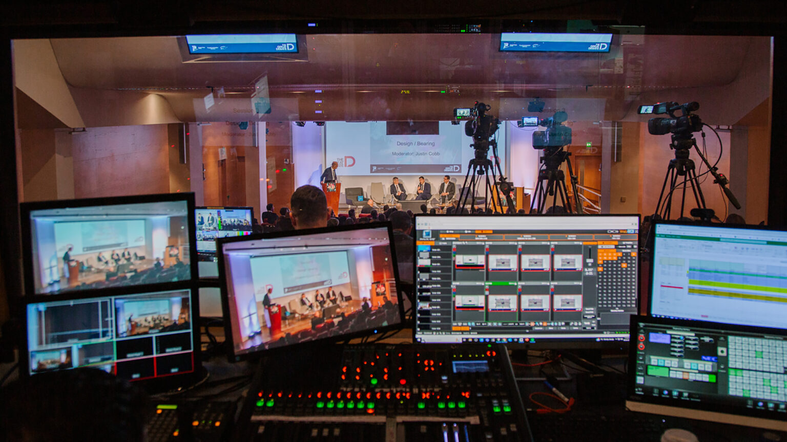 Hybrid Conference Models | Talking Slides